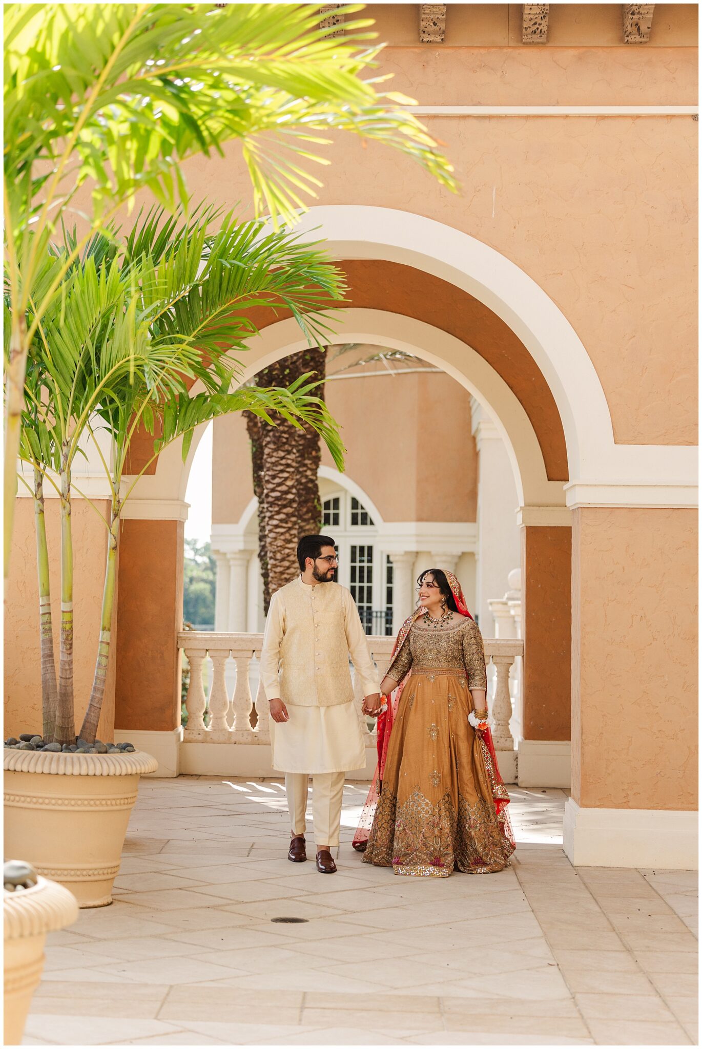 A COLOURFUL PAKISTANI BEACH MEHENDI | FLORIDA | ZUNERA + SAAD • Qurrat ...